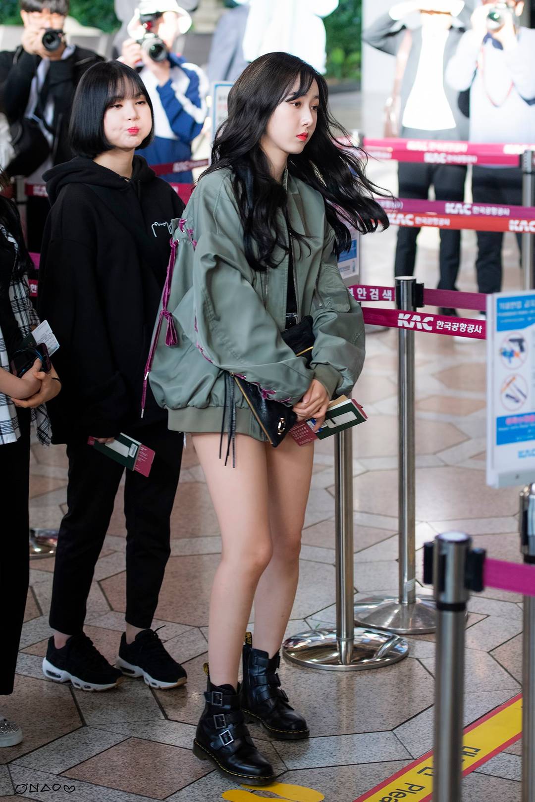 Sexy SinB and ..well, Eunha! | Scrolller