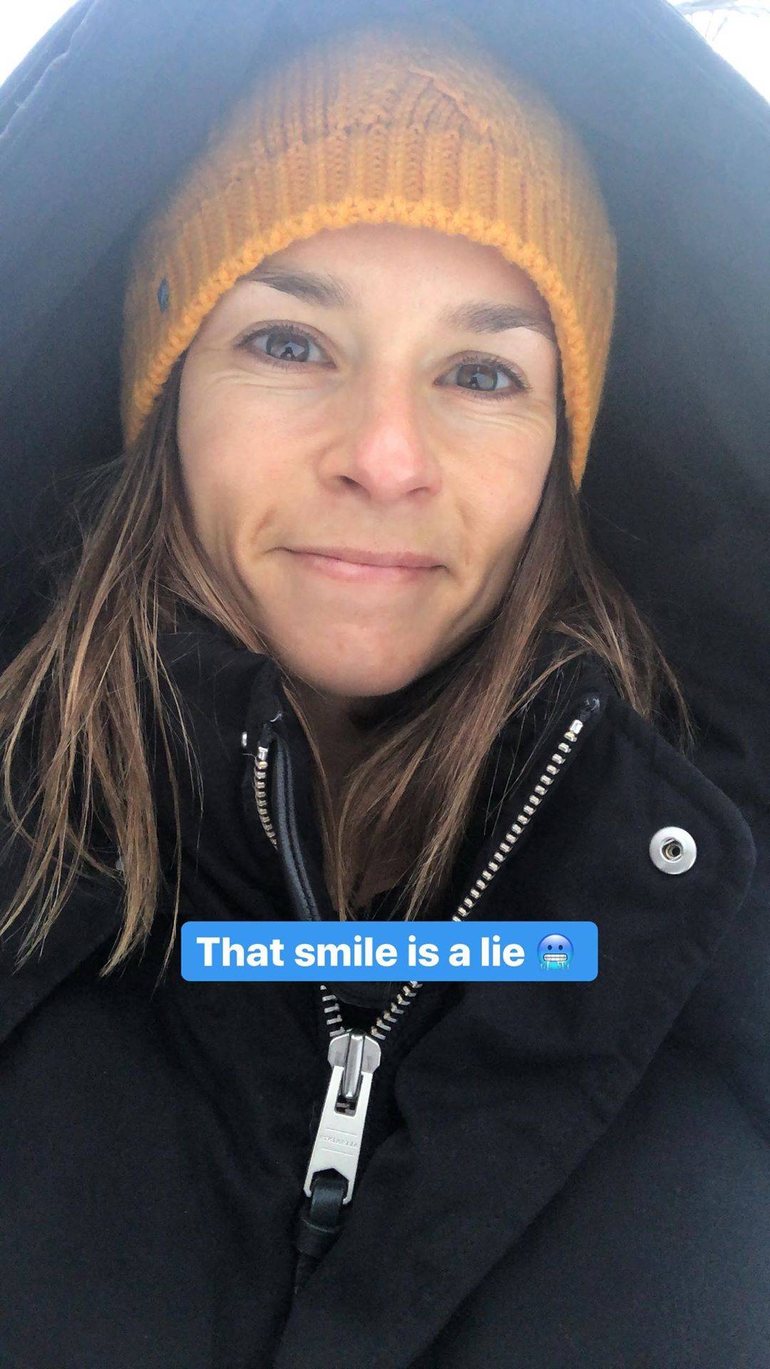 She Loves Her Selfies Scrolller
