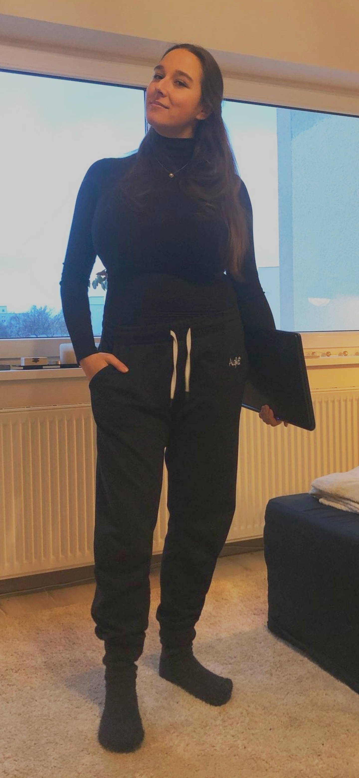 She really tried, but the right editing makes them pop :) | Scrolller