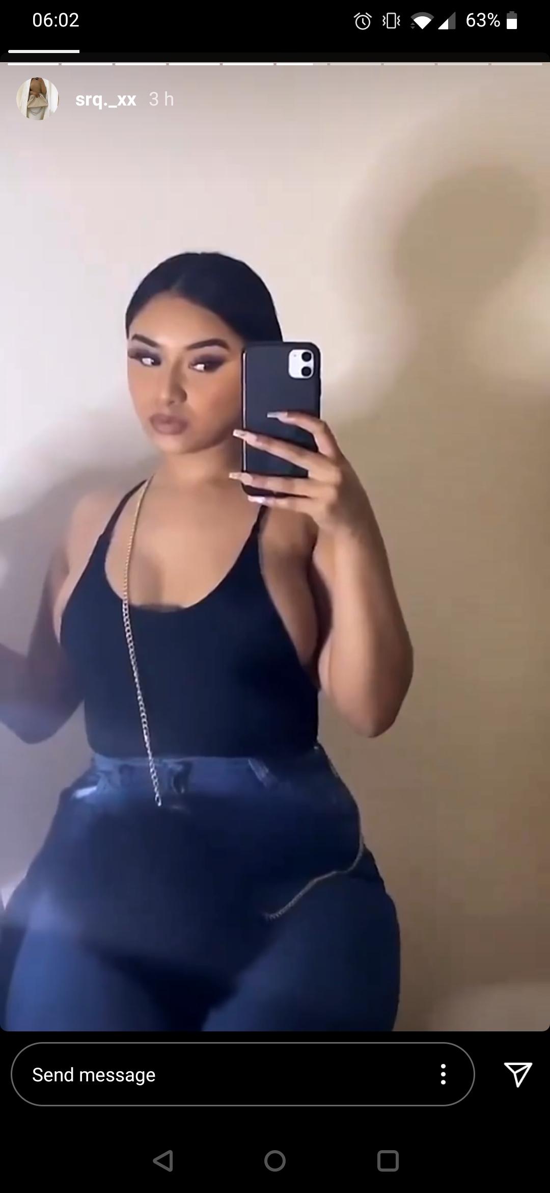 She thicc | Scrolller