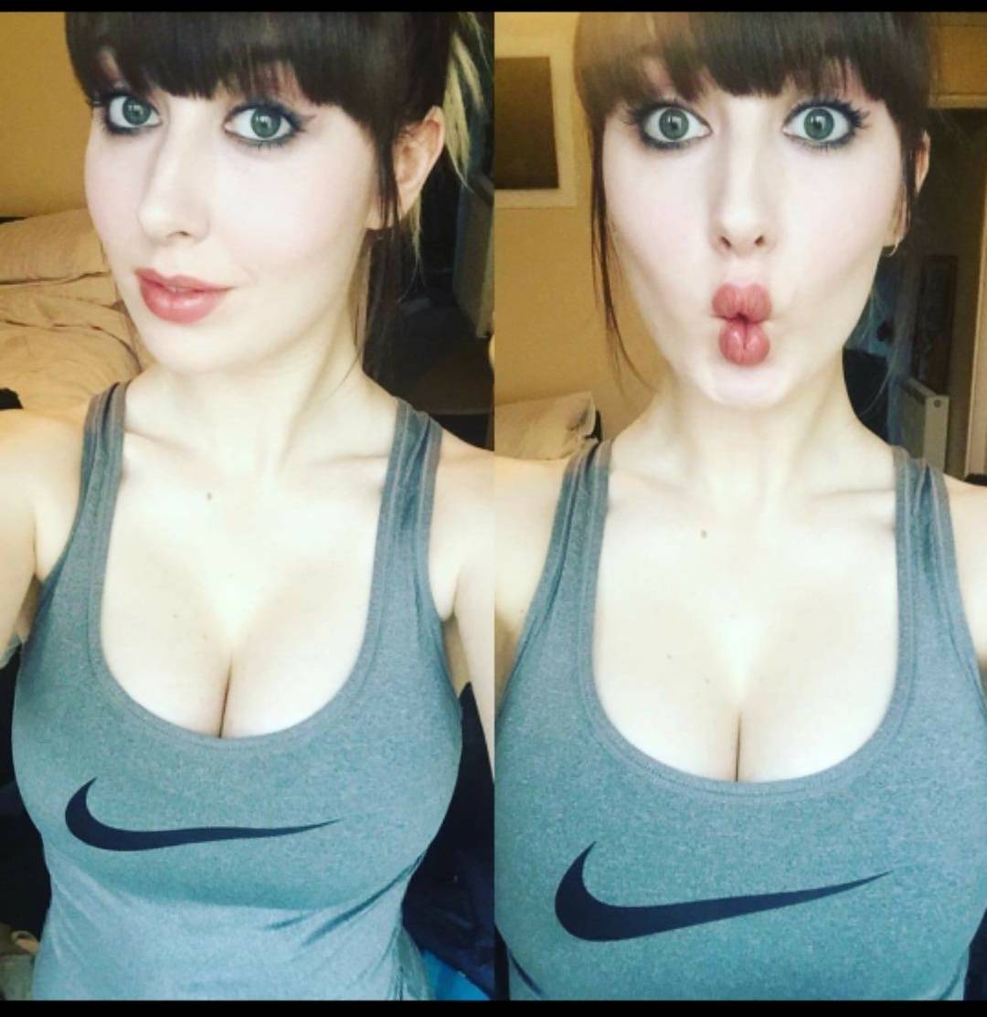 She ticks my boxes 👌 | Scrolller