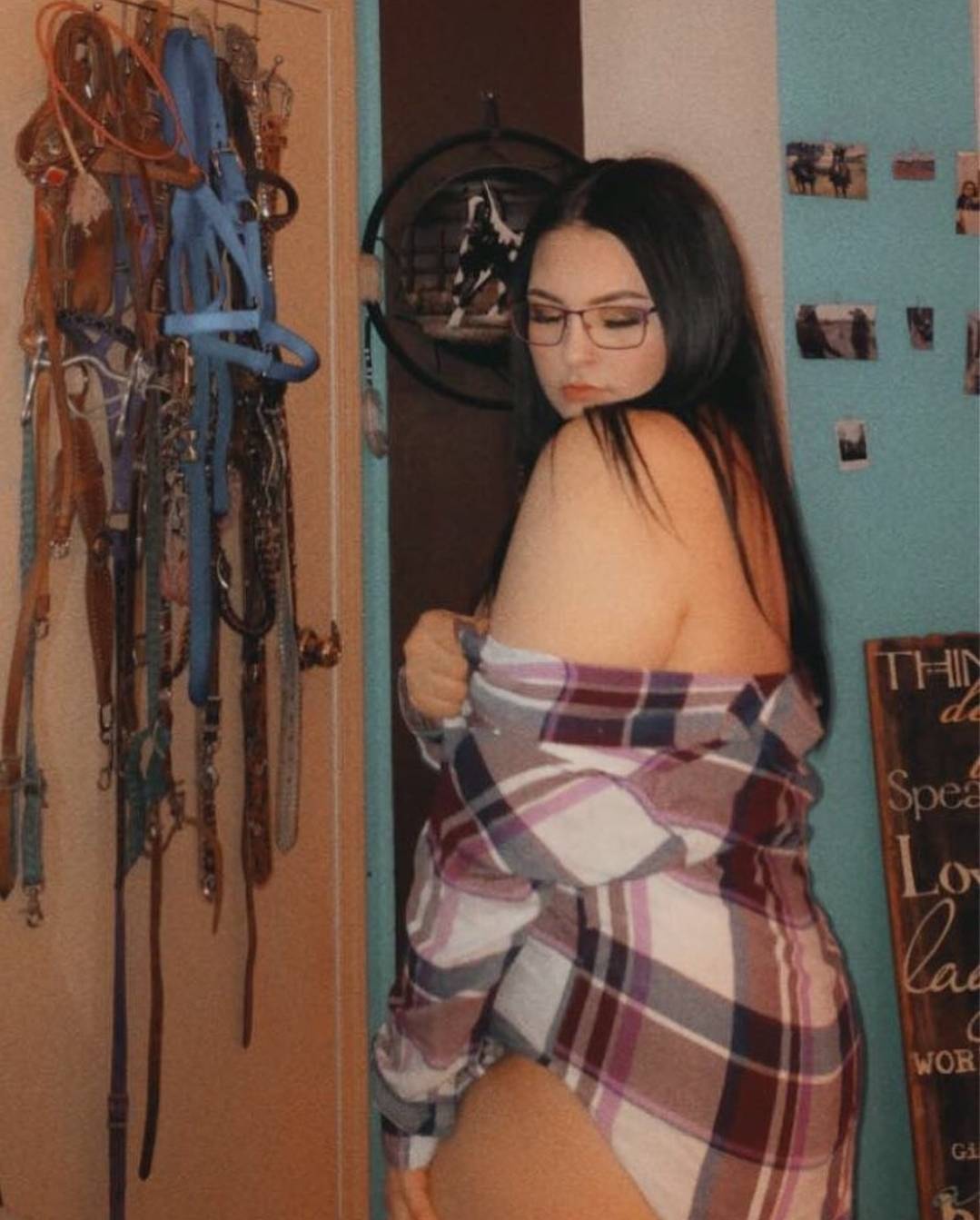 she's a tease 💦 metis | Scrolller