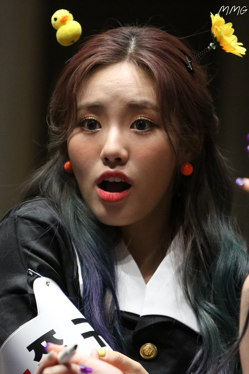 Shocked Jiwon | Scrolller