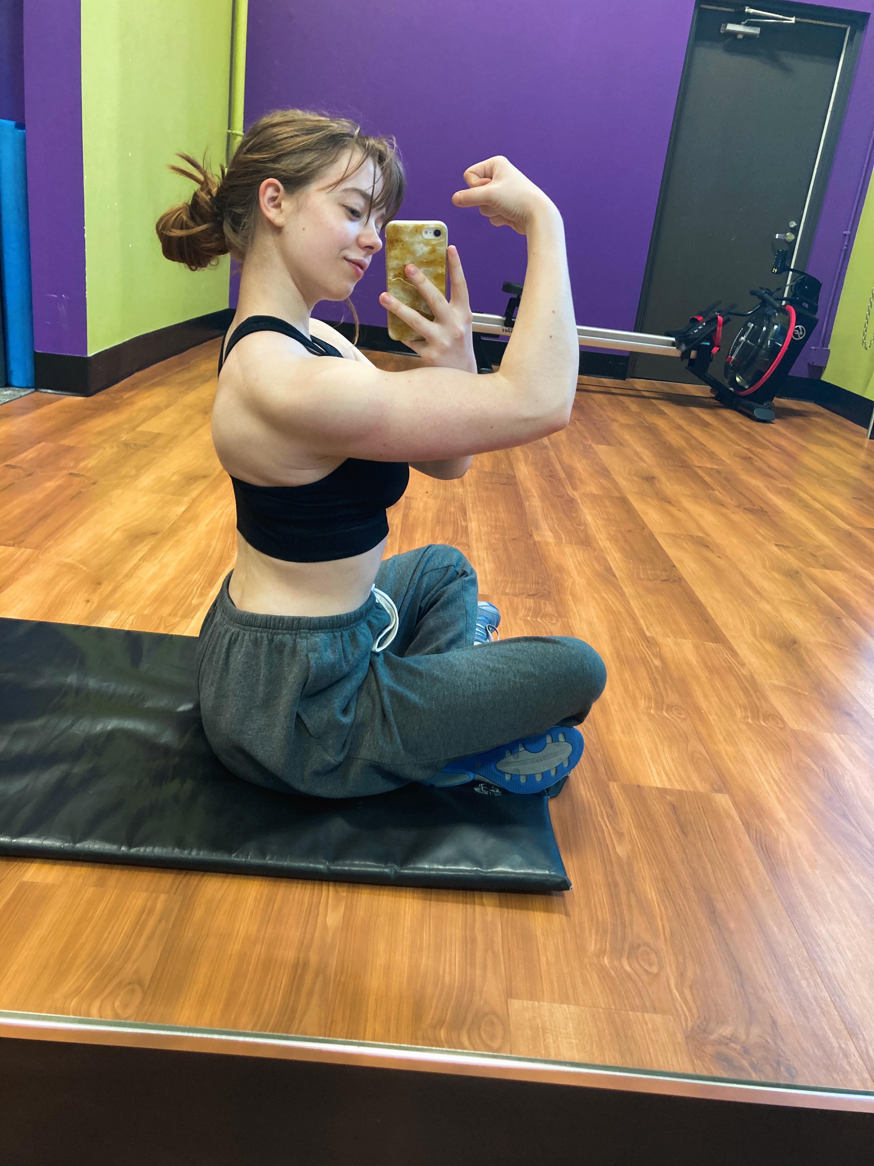 Shoulders are coming in!! 🤩 | Scrolller