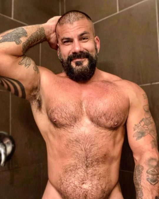 Shower time | Scrolller