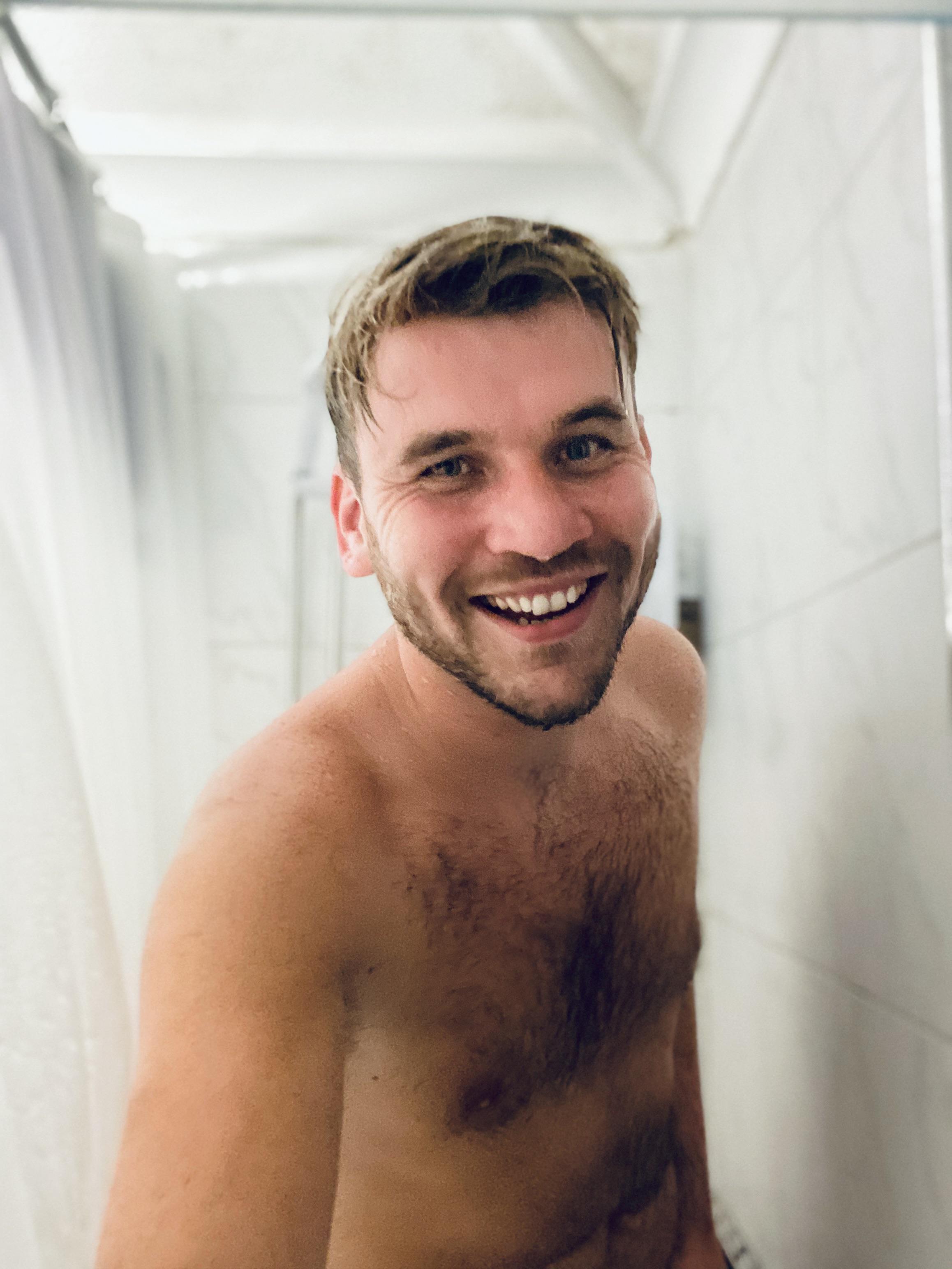 Shower time | Scrolller