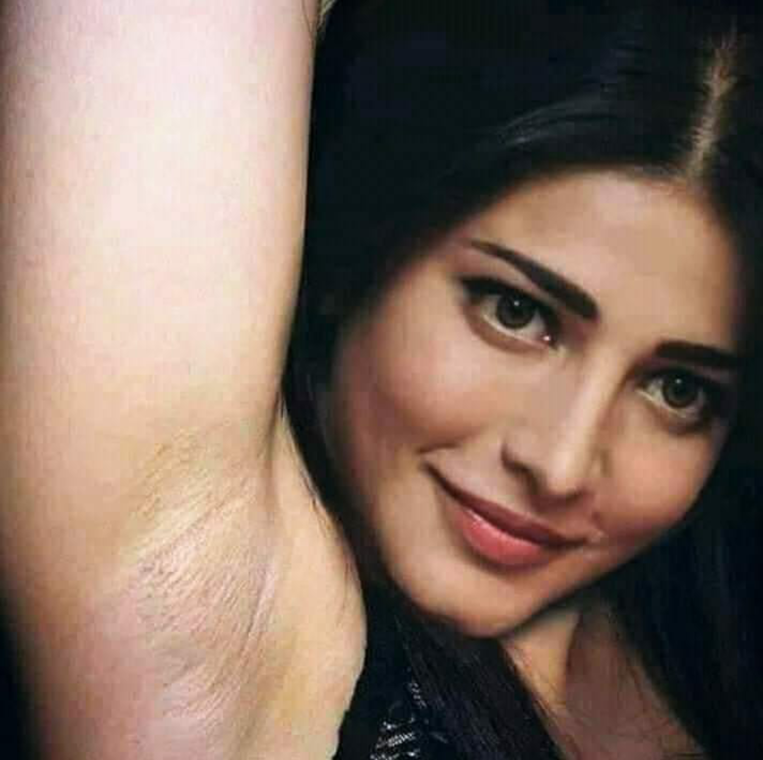 Shruti Haasan Scrolller