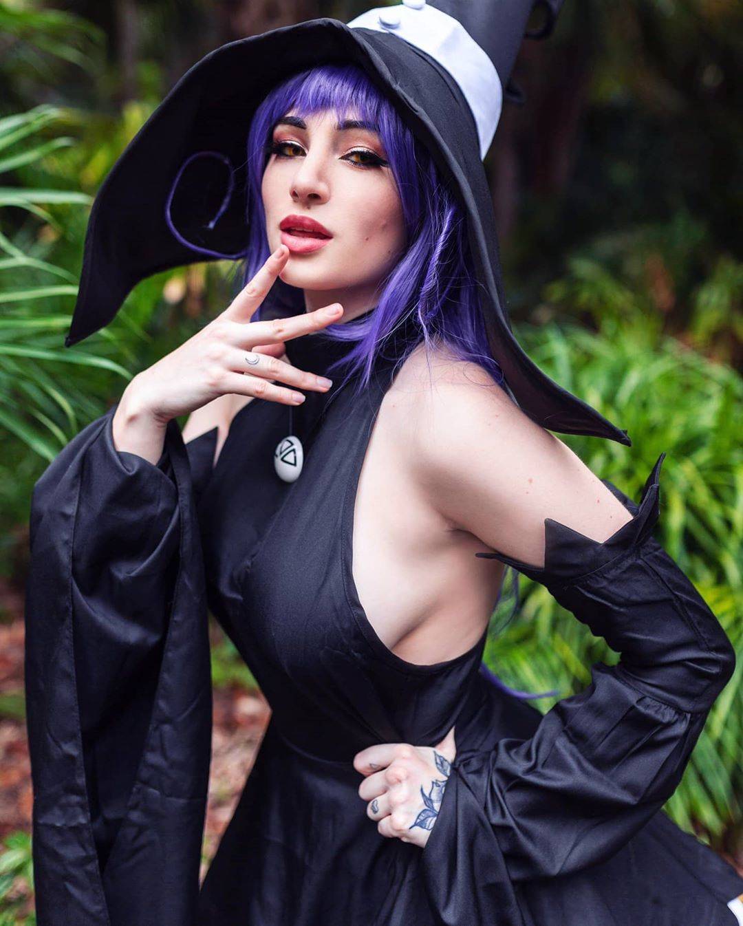 side action | Scrolller