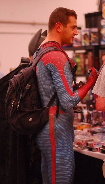 Side profile | Scrolller