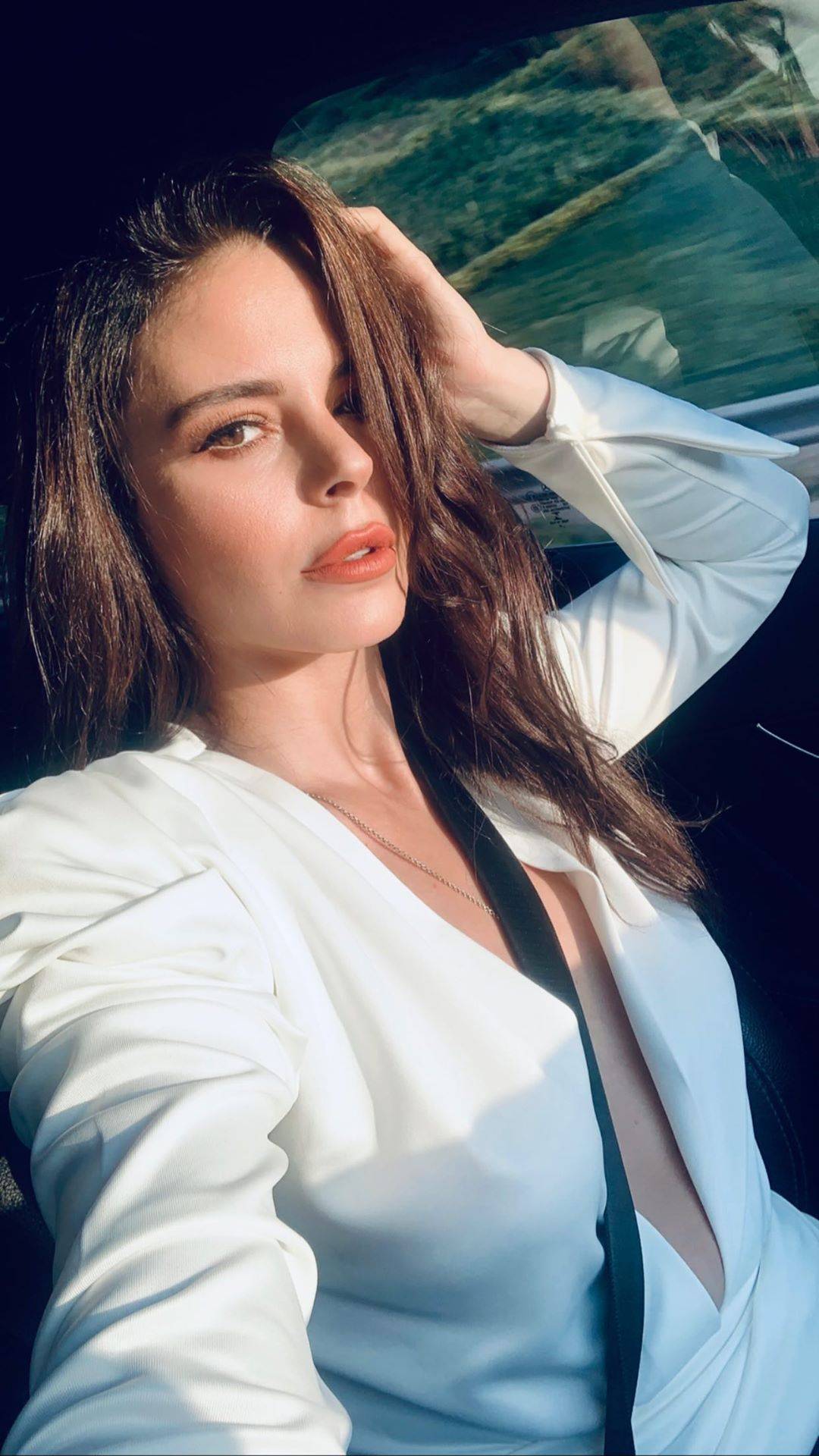 Simge Sağın | Scrolller