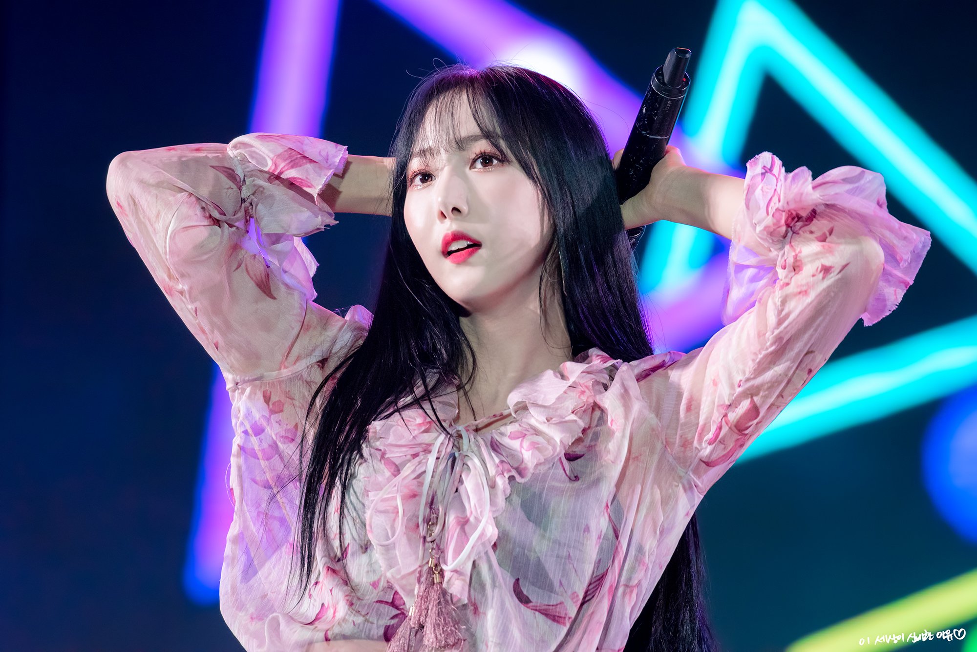 SinB | Scrolller