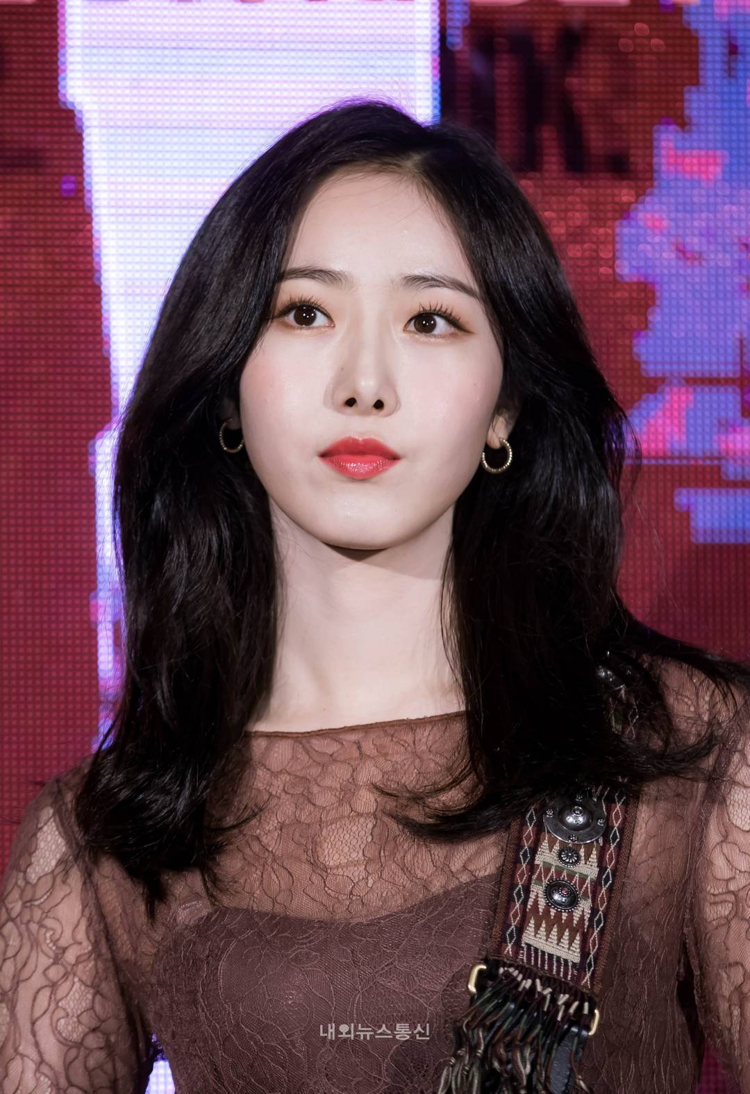 SinB | Scrolller