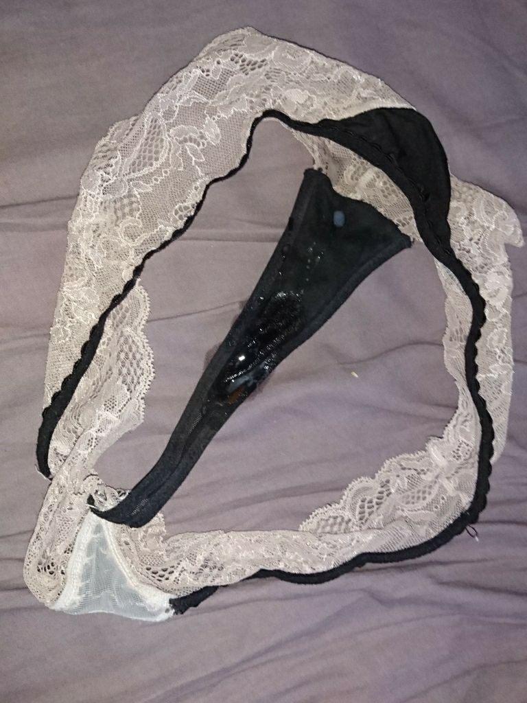 Sisters thong | Scrolller