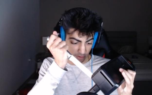 Skeppy : "I'm smart"; Also Skeppy : | Scrolller