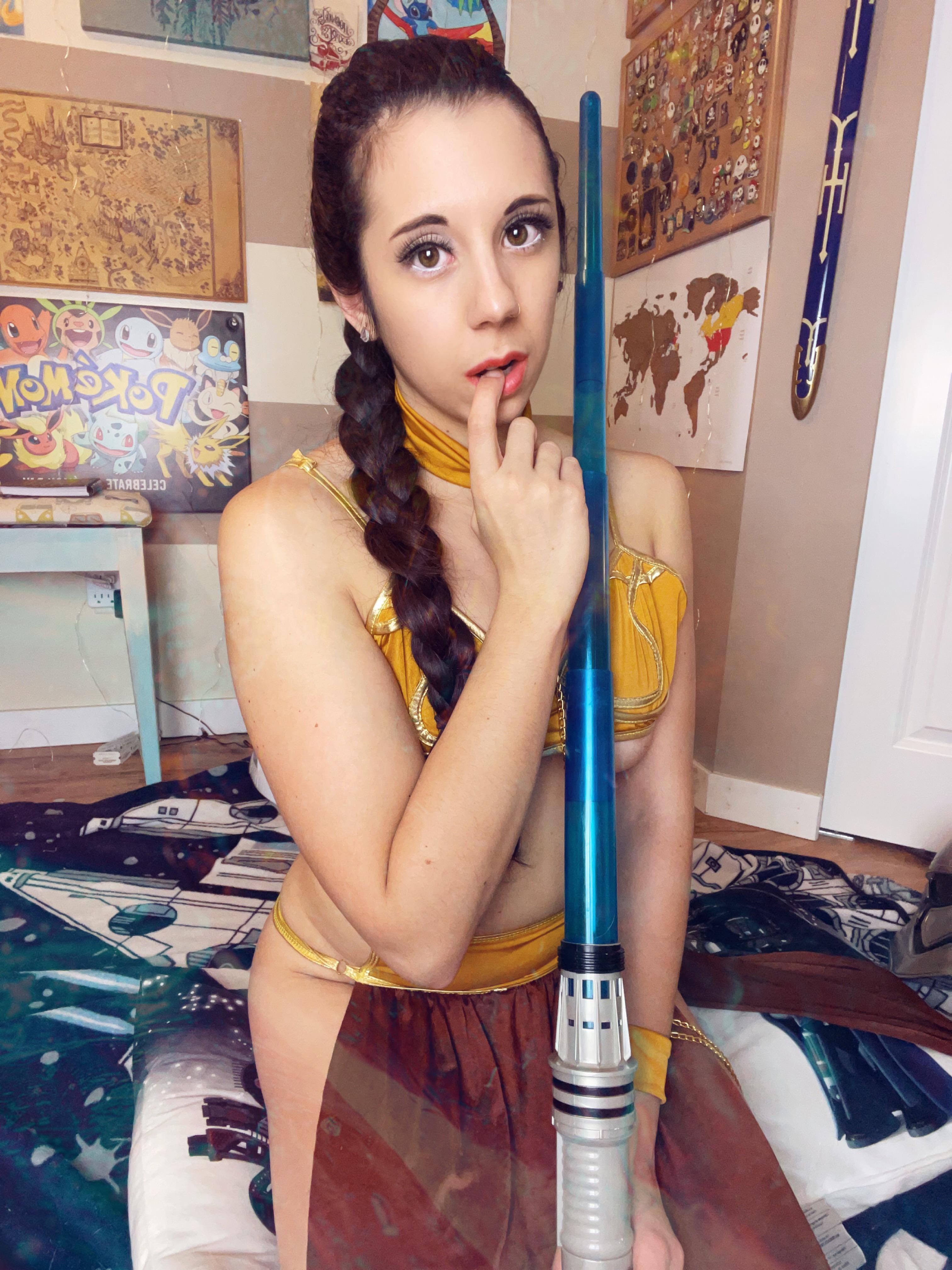 Slave Leia by Sabrinamoonxo OP | Scrolller