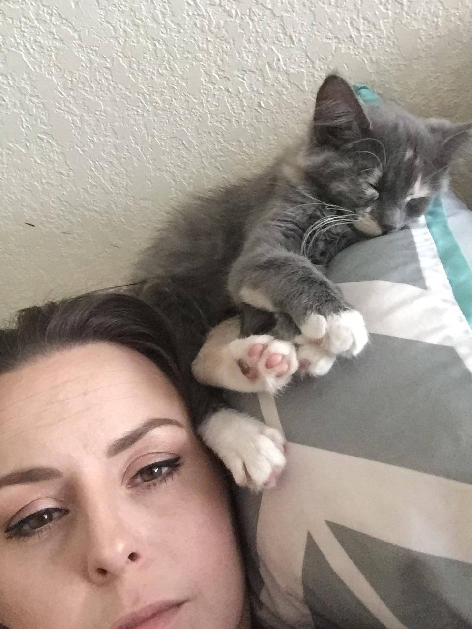 Sleepy baby beans! | Scrolller