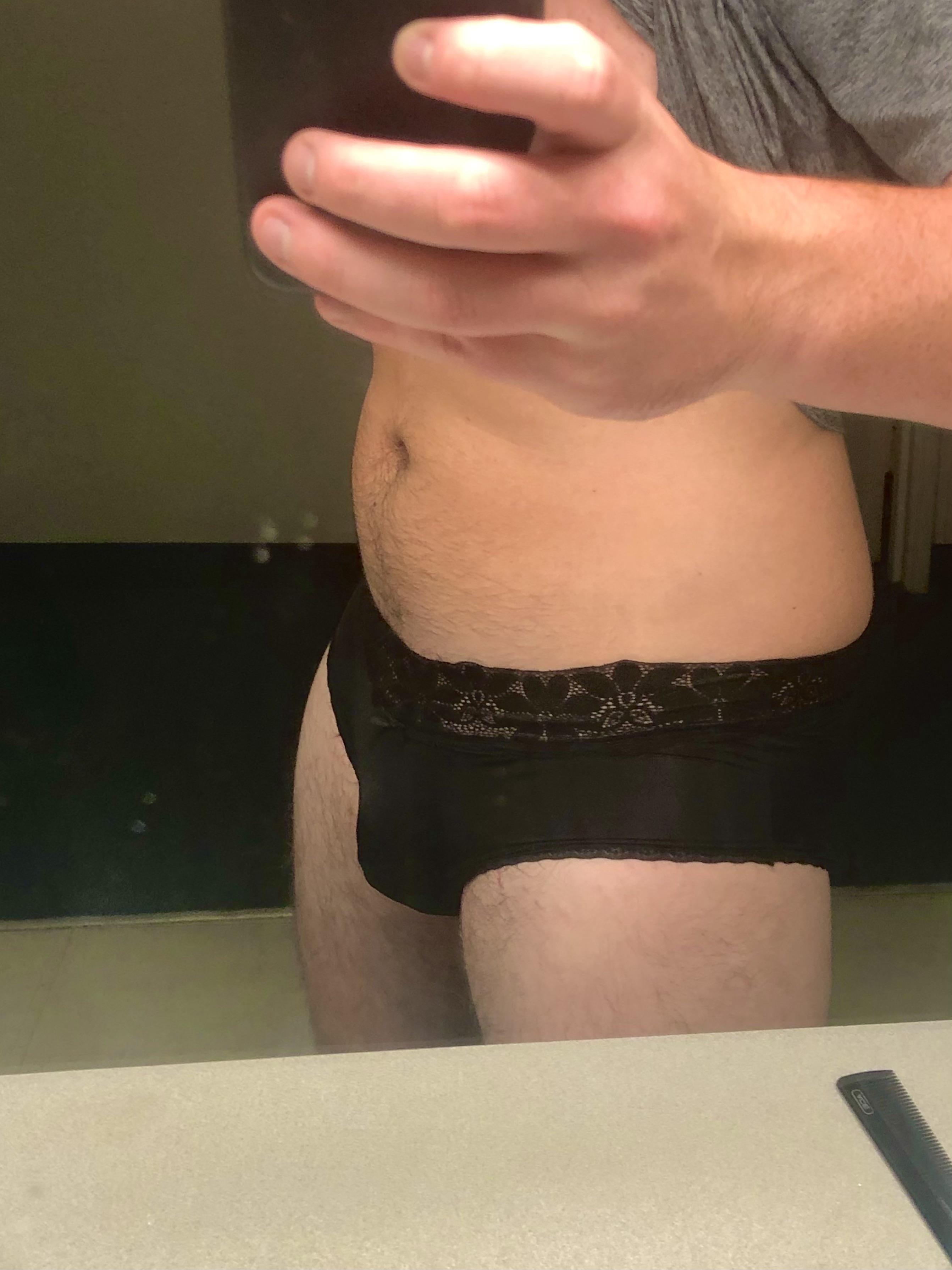 Slight bulge | Scrolller