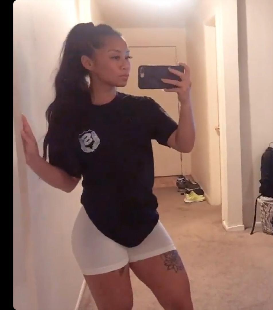 SlimThick Pinay 🍑 😎😋😋😁💦 | Scrolller