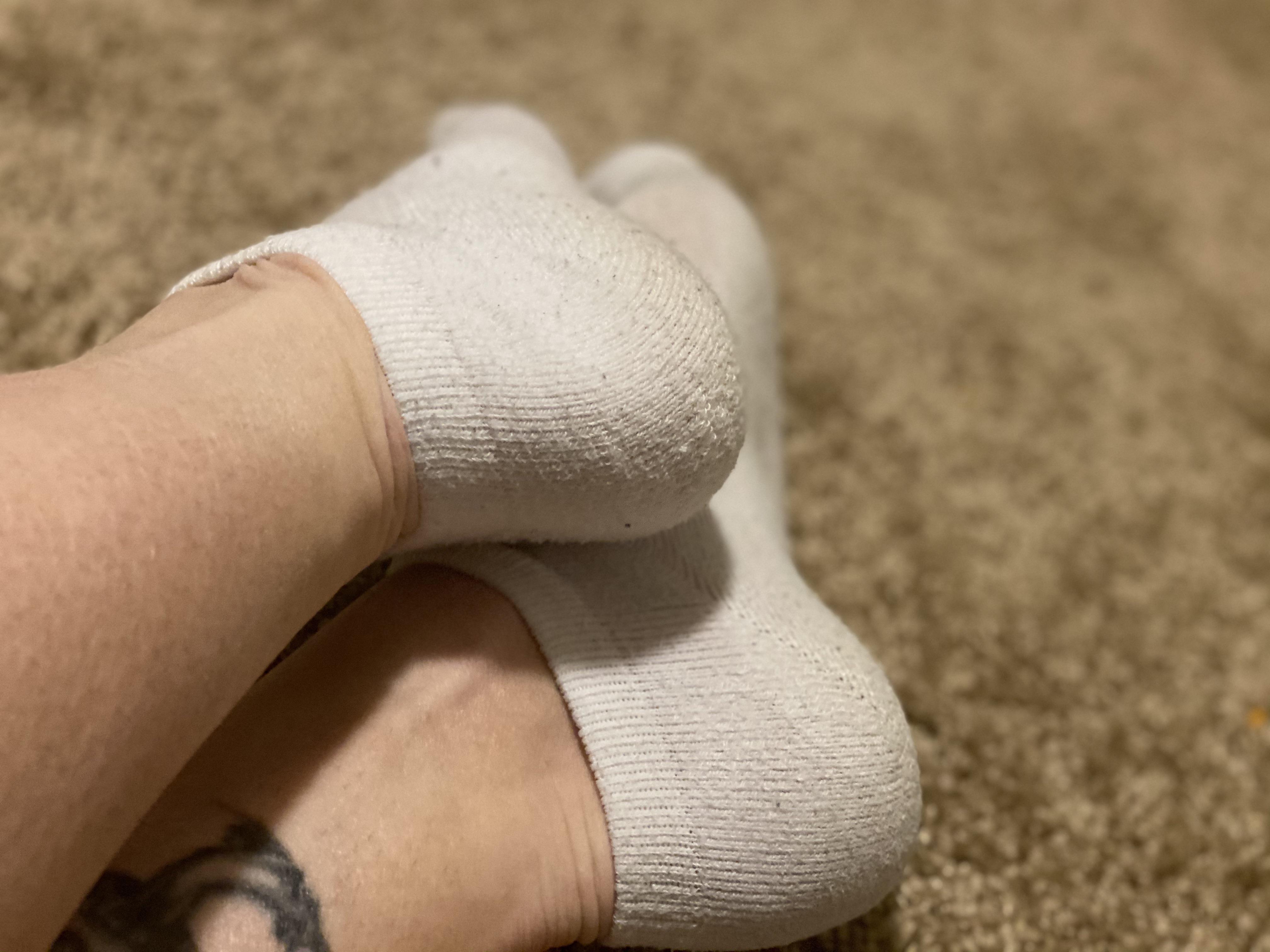 Smelly socks 5$ | Scrolller