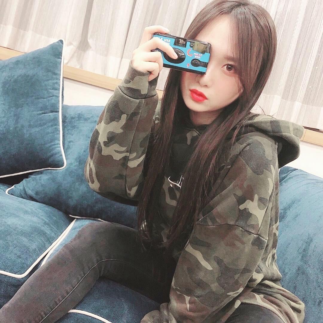 Smile please | Scrolller