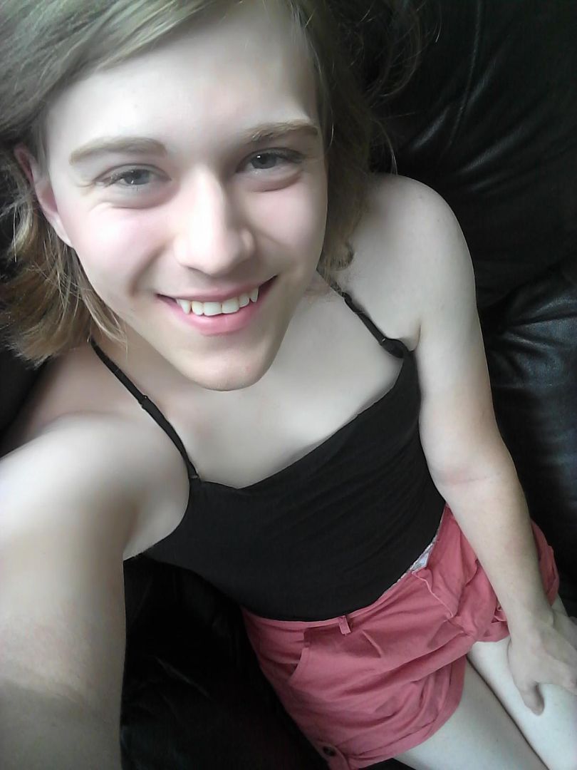 Smiles! UwU | Scrolller