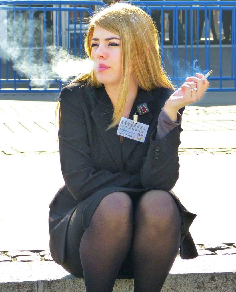 Smoke break... | Scrolller