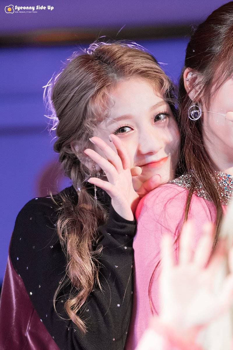 smol wave | Scrolller