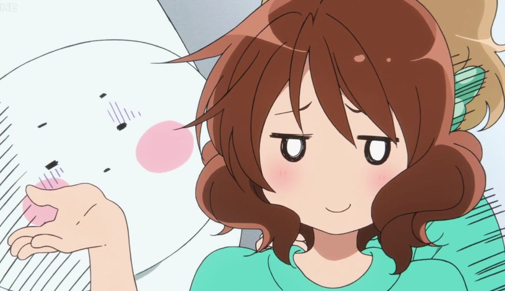Smug Kumiko | Scrolller