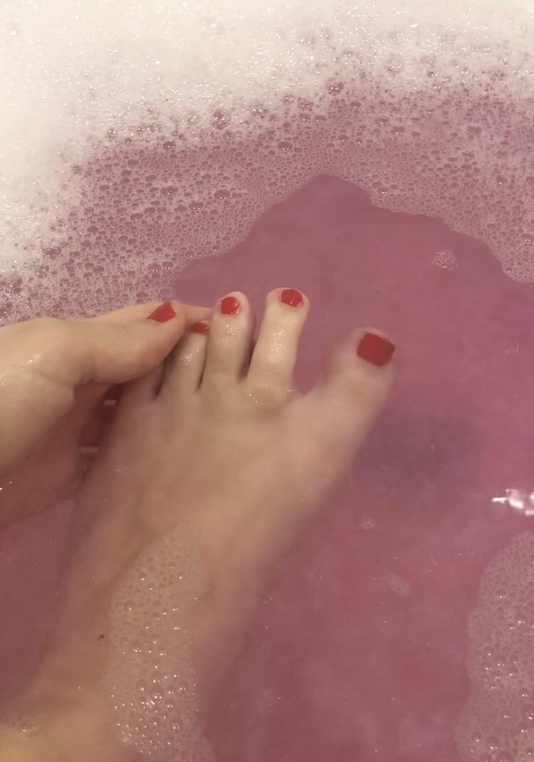 Soaking ️ | Scrolller