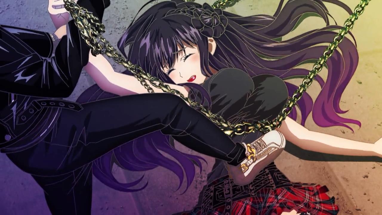 Some chains | Scrolller