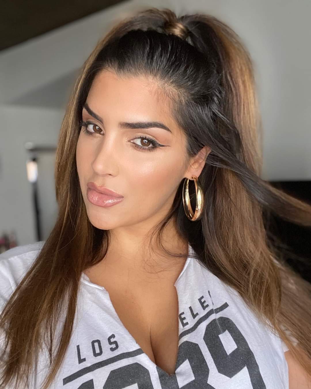 someone tell me why this girl (Emira Foods) no one is posting new content of her? | Scrolller