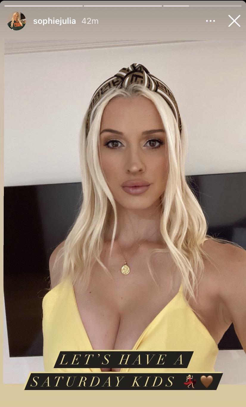 Sophie Julia | Scrolller