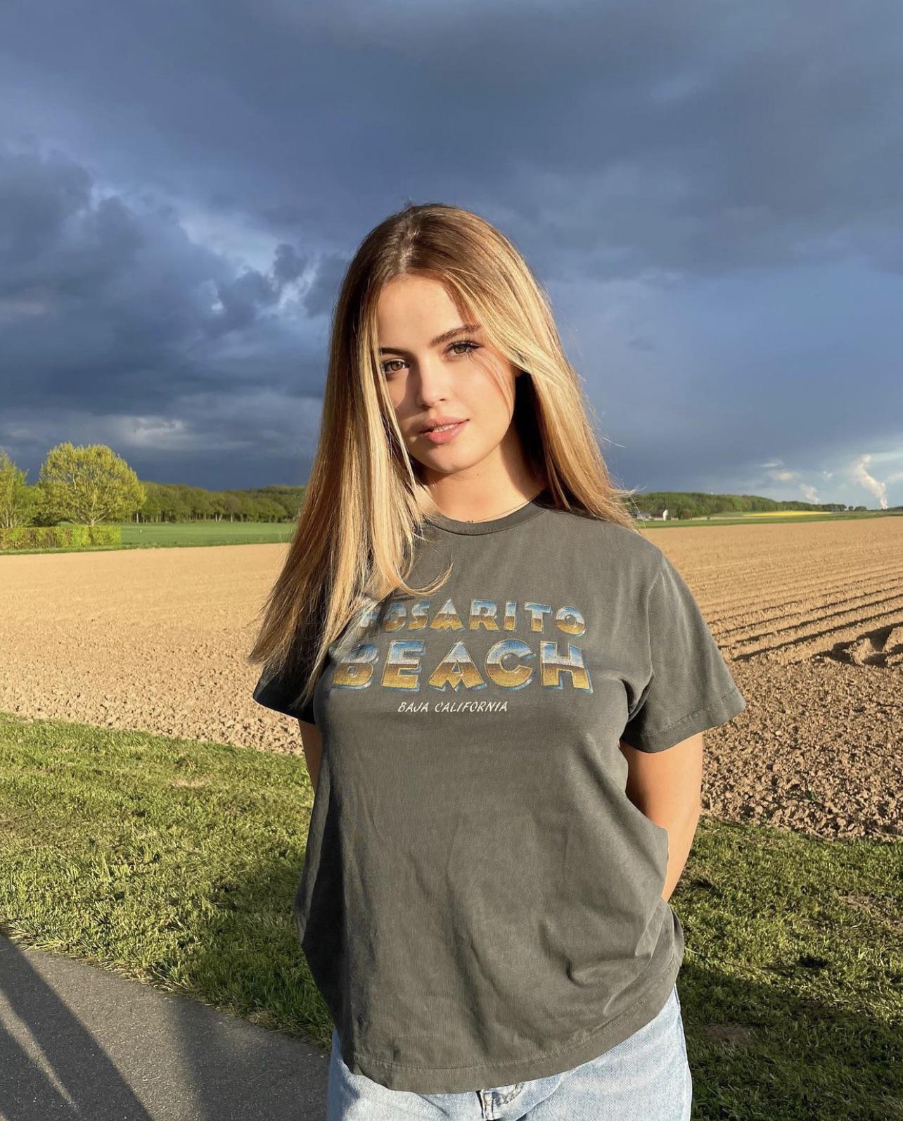 Soraya Naomi | Scrolller