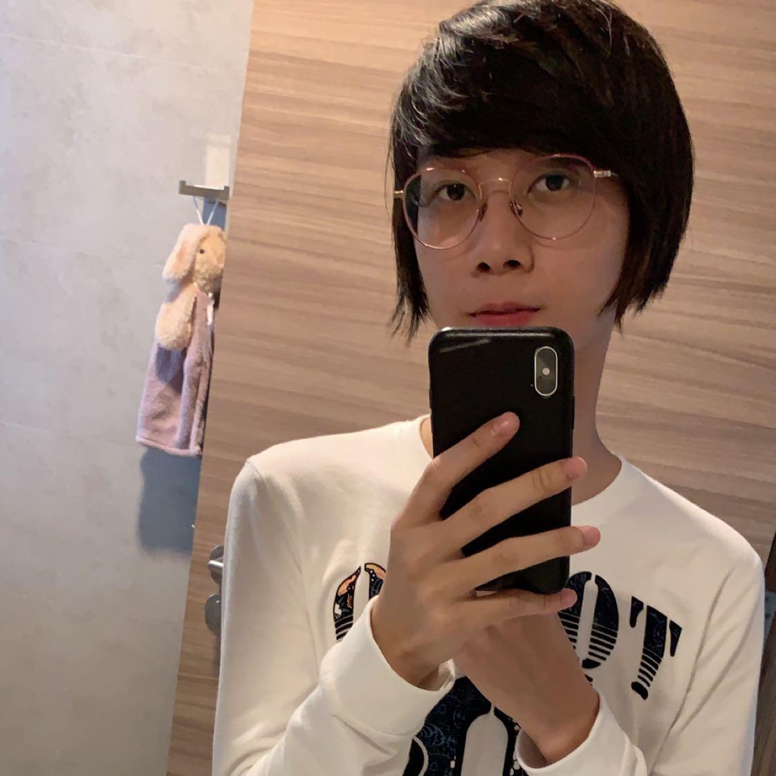 [SoSh] Yours Truly. | Scrolller