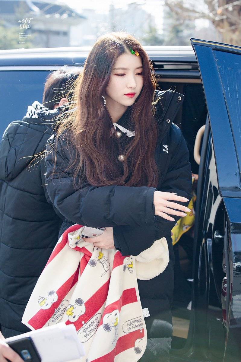 Sowon | Scrolller
