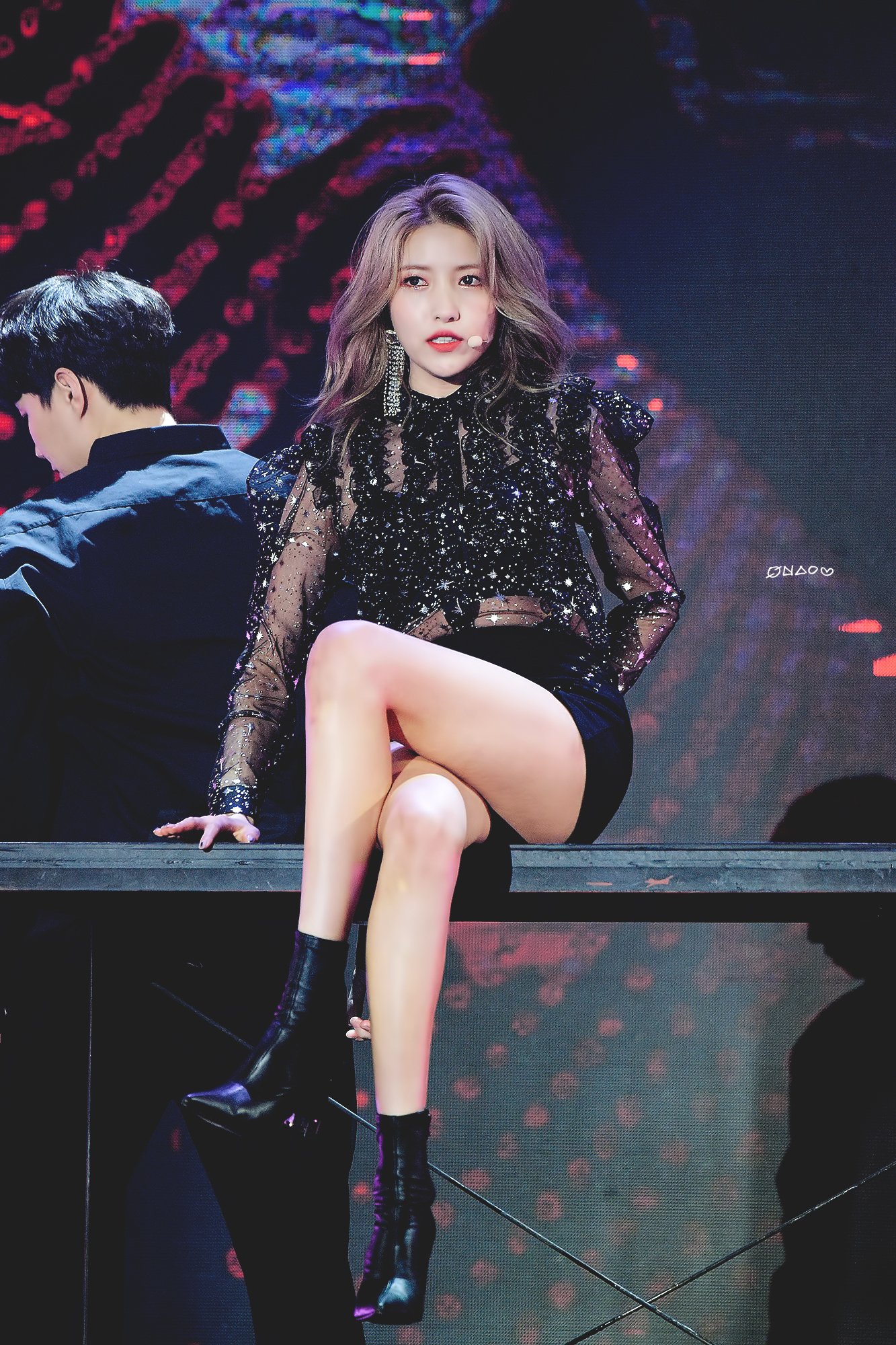 Sowon | Scrolller