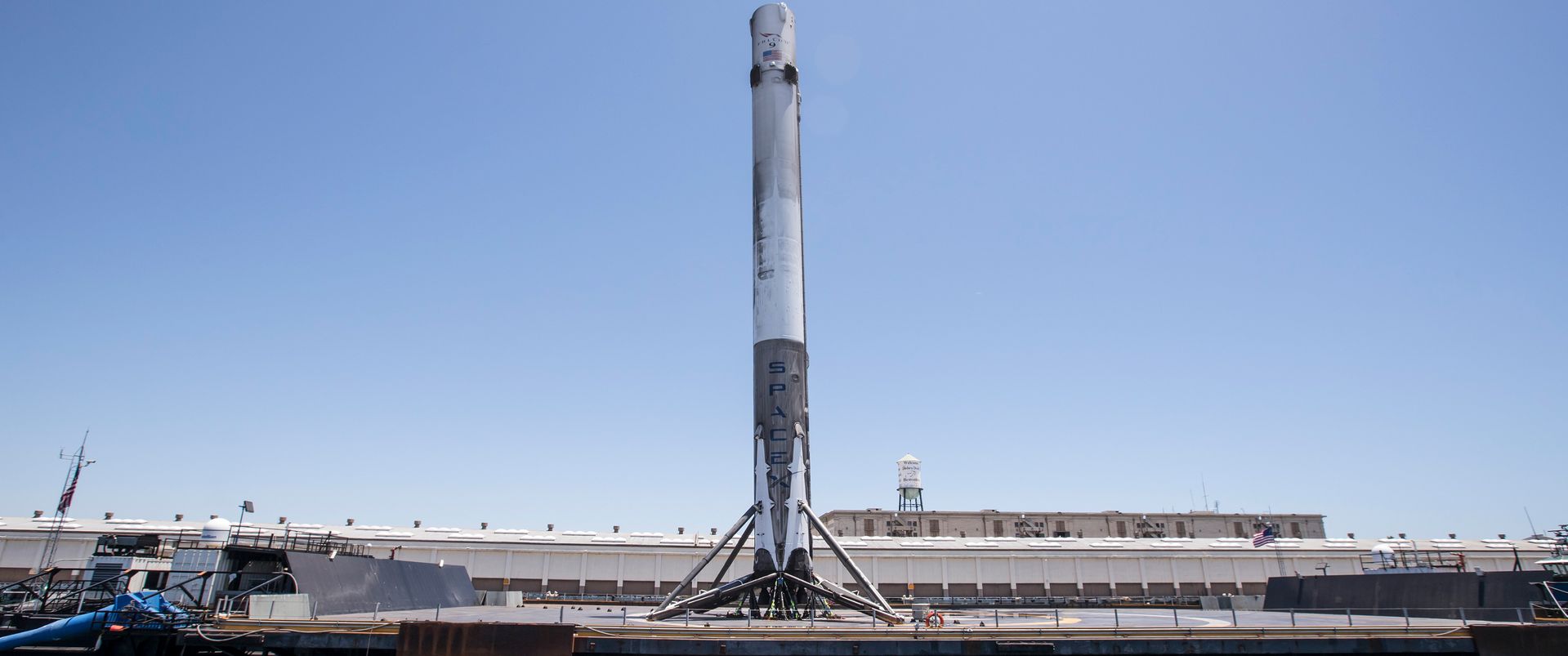 SpaceX Falcon 9 [3440x1440] | Scrolller