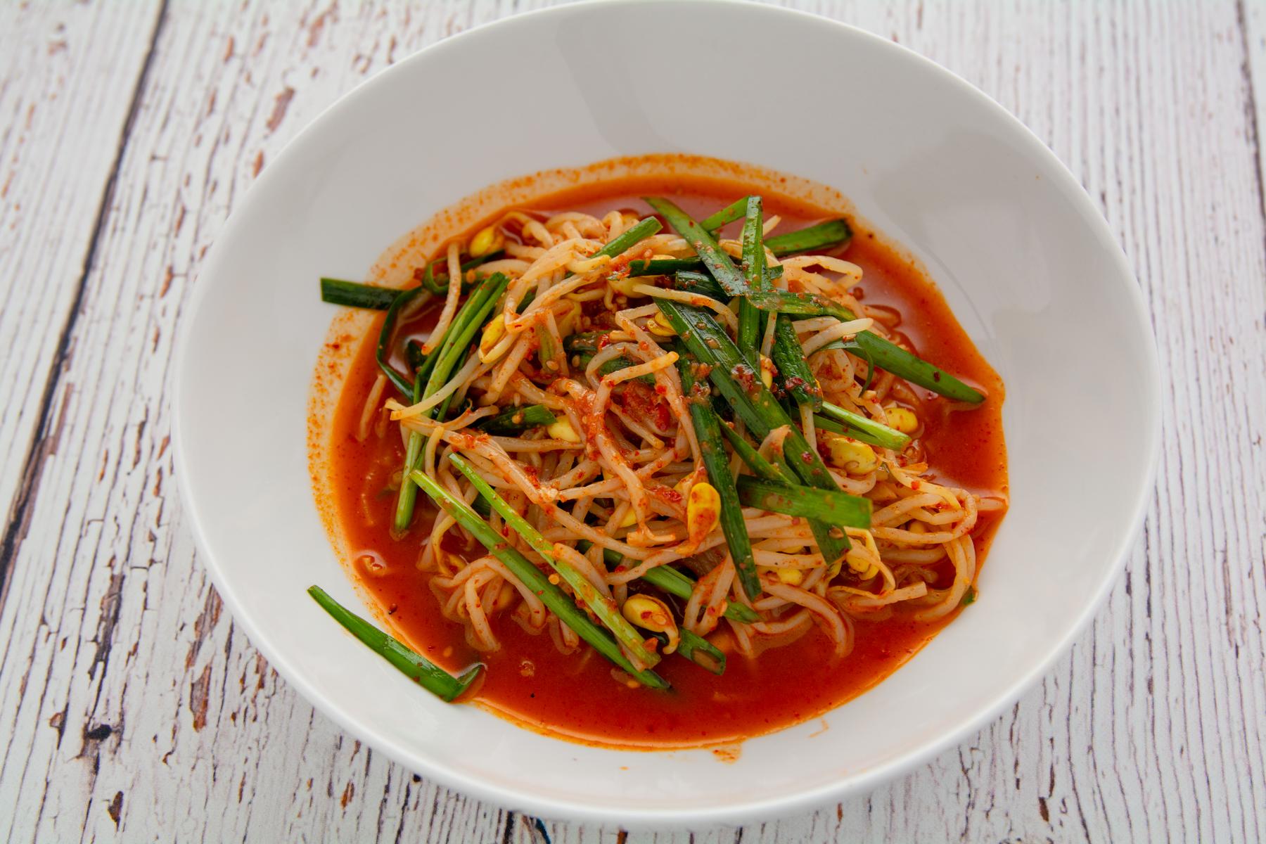 Spicy bean sprout side dish | Scrolller