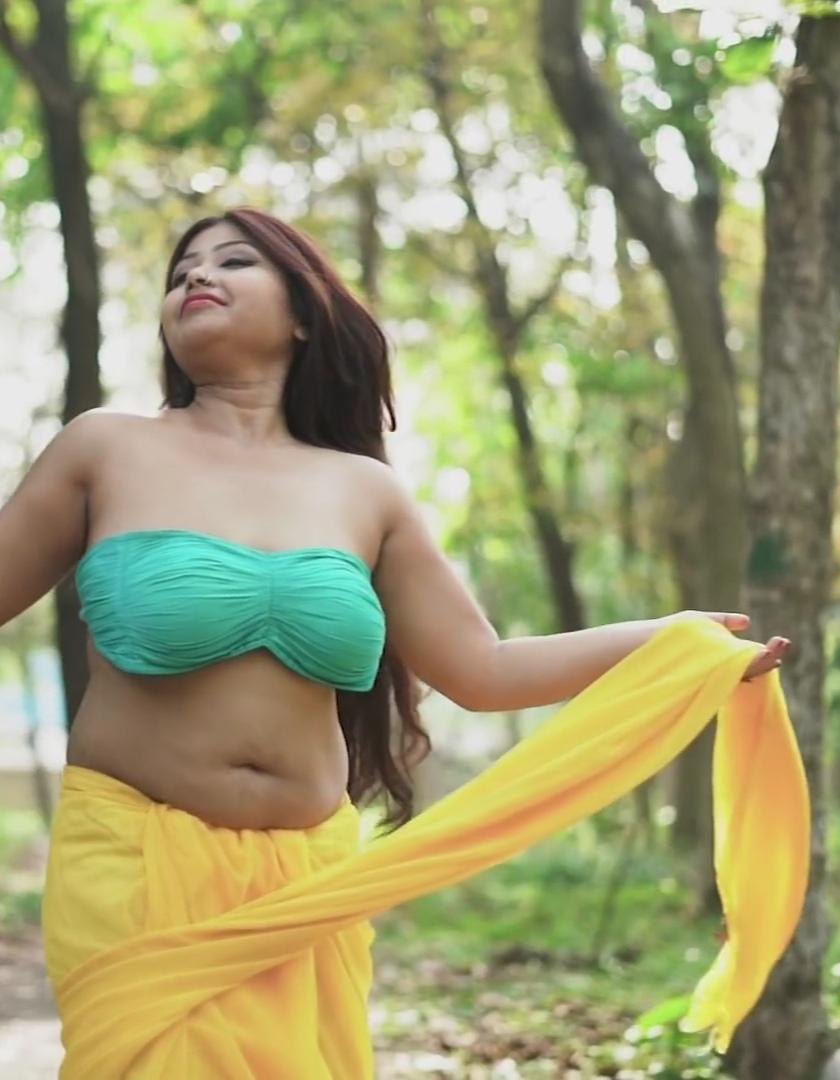 Spilling out | Scrolller