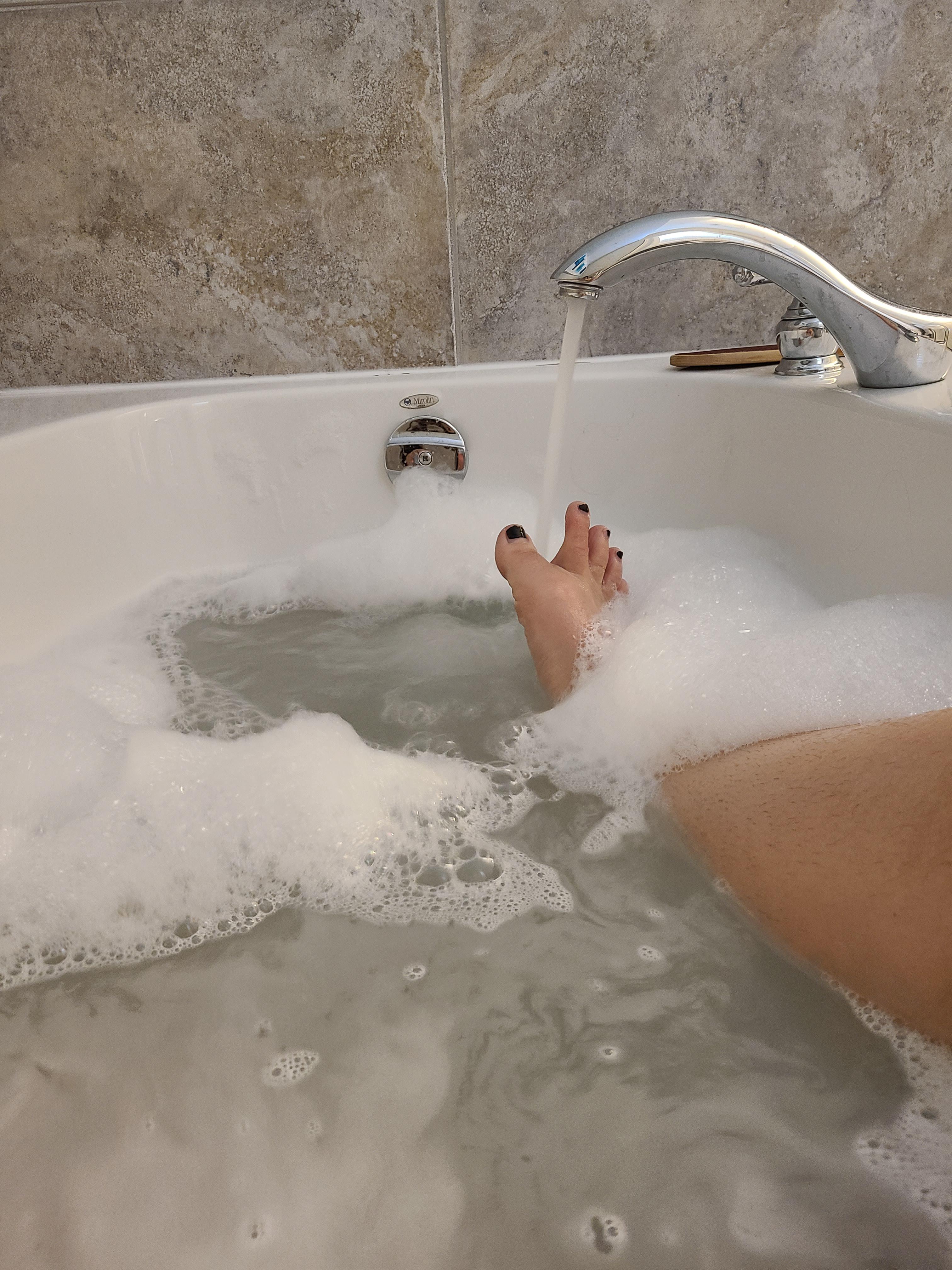 Splish Splash 💦 | Scrolller