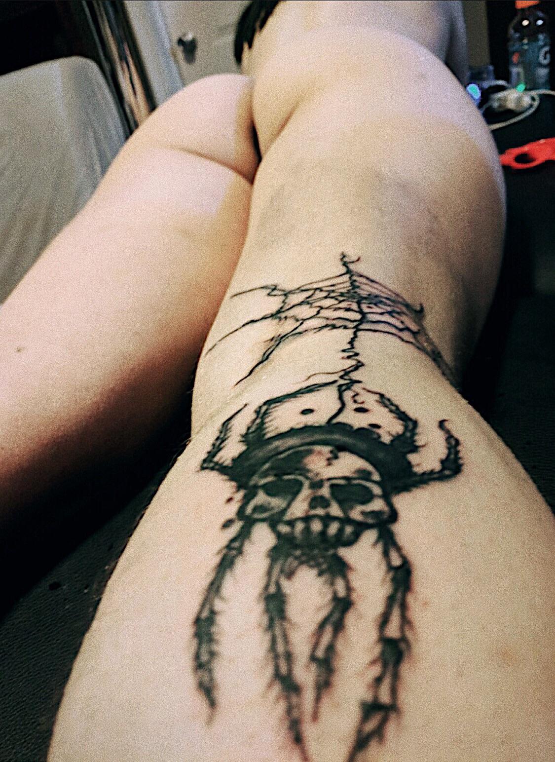 spooky booty | Scrolller