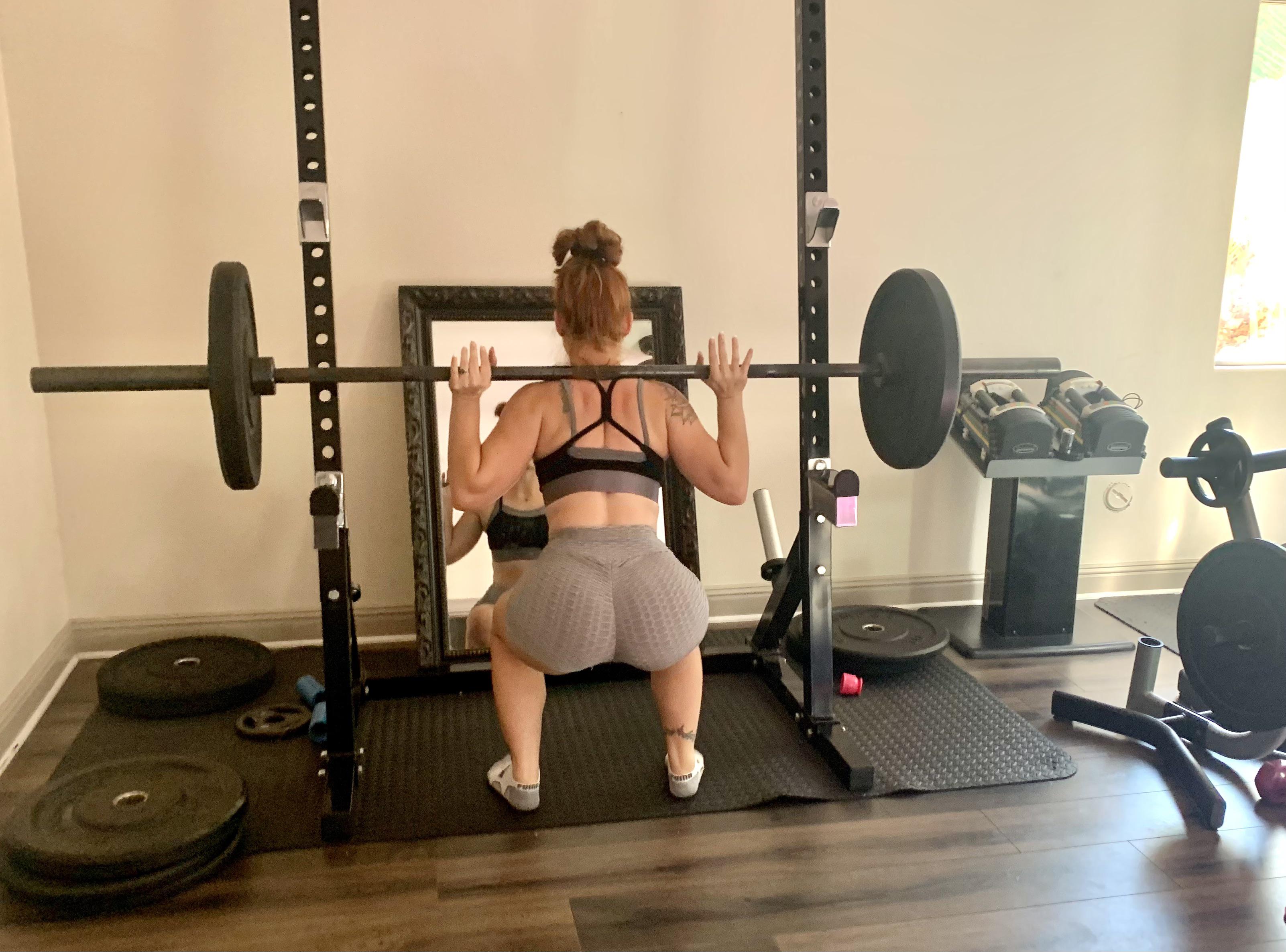 Squat day is a great day 😘 [F35][OC] | Scrolller