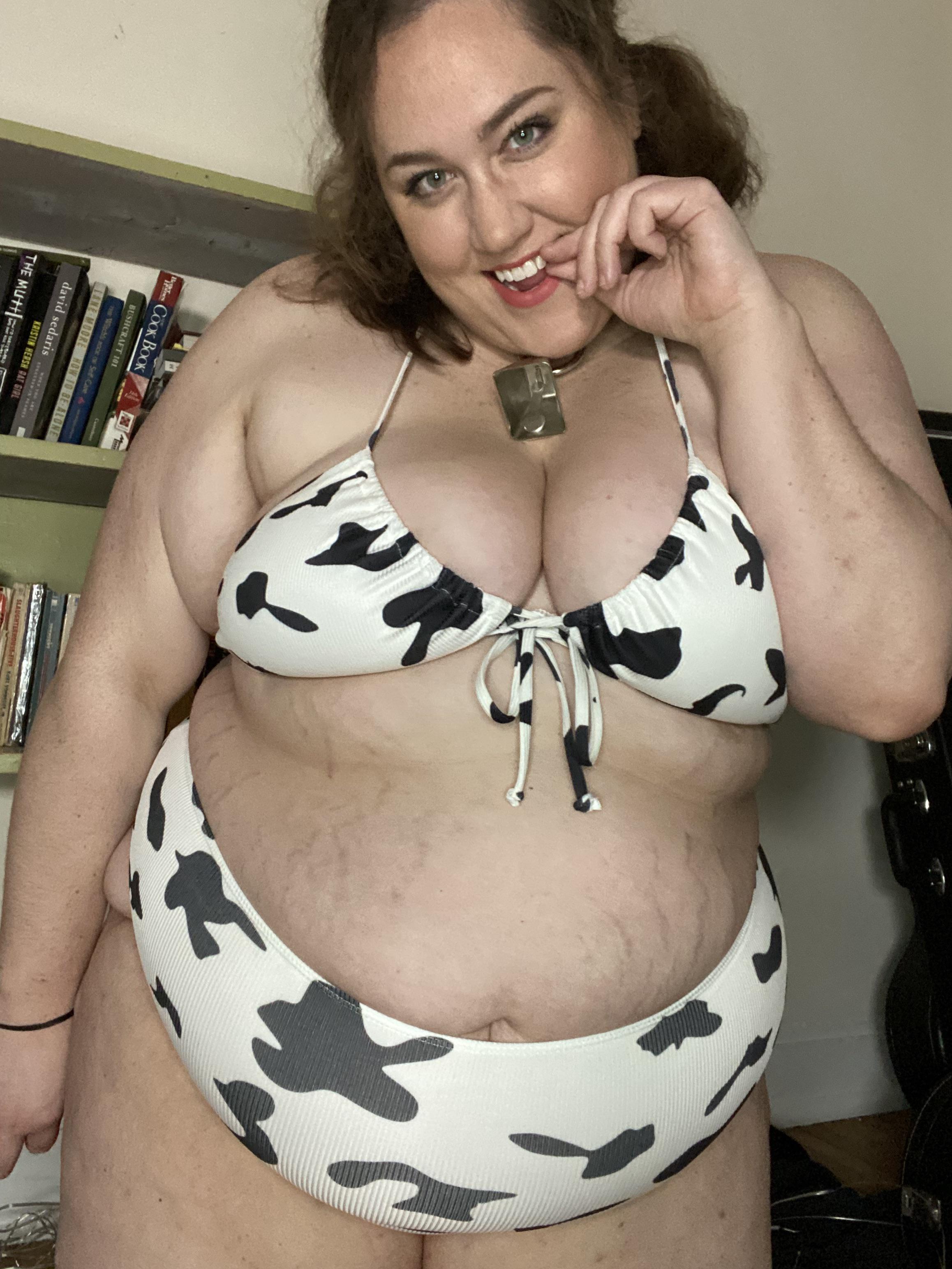 Squeeze me? | Scrolller