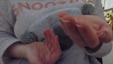 Squeezing my palms for you | Scrolller