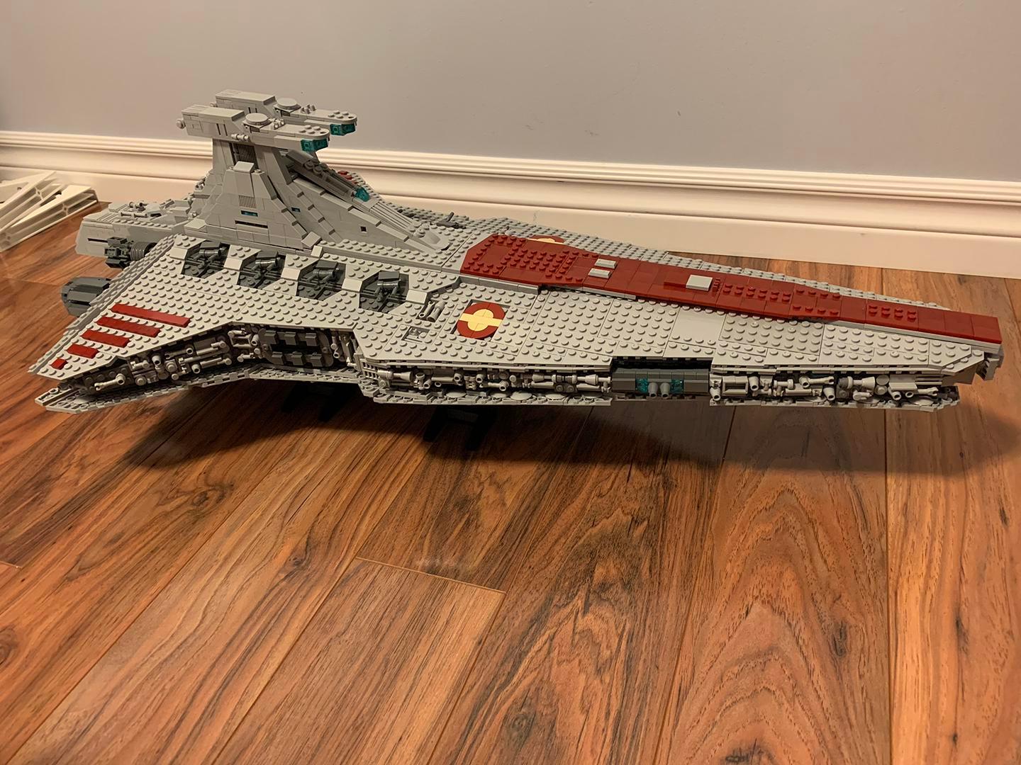 Star Wars "UCS" Venator-Class Star-Destroyer MOC-14078 | Scrolller