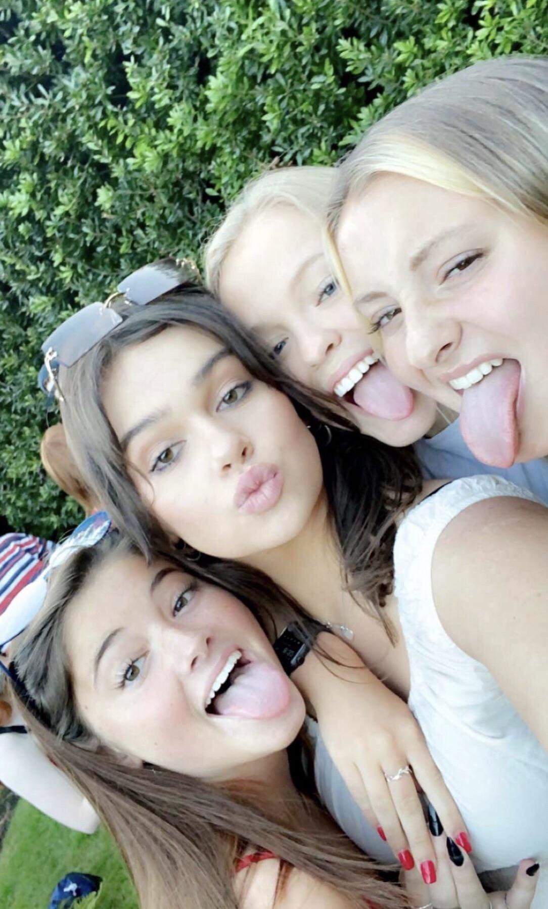 Started a tongue fetish discord pm for the link if you’ll be active | Scrolller