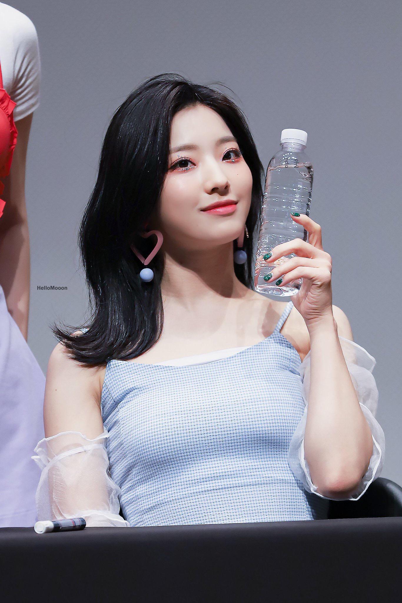 Stay hydrated | Scrolller