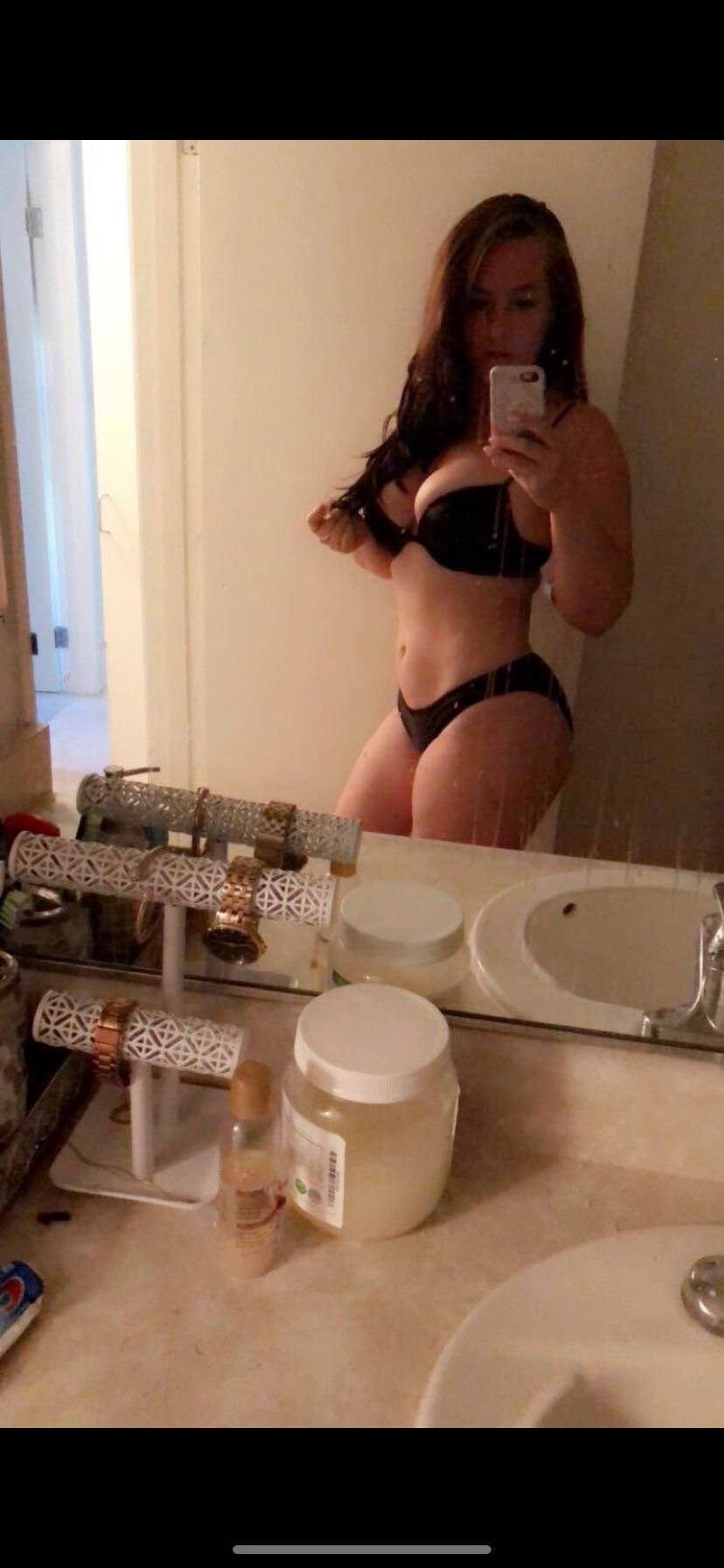 Stephy Kenzie | Scrolller