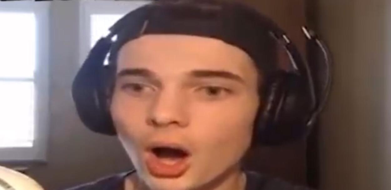 Streamer pog | Scrolller