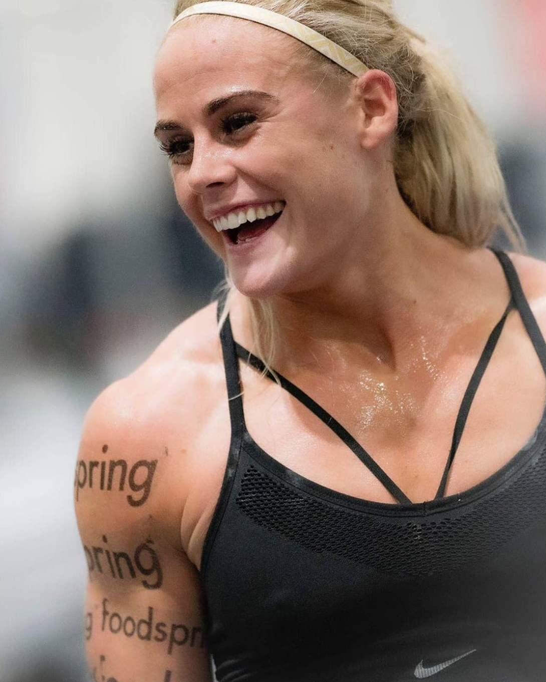 Strength in Depth 🇬🇧 | Scrolller